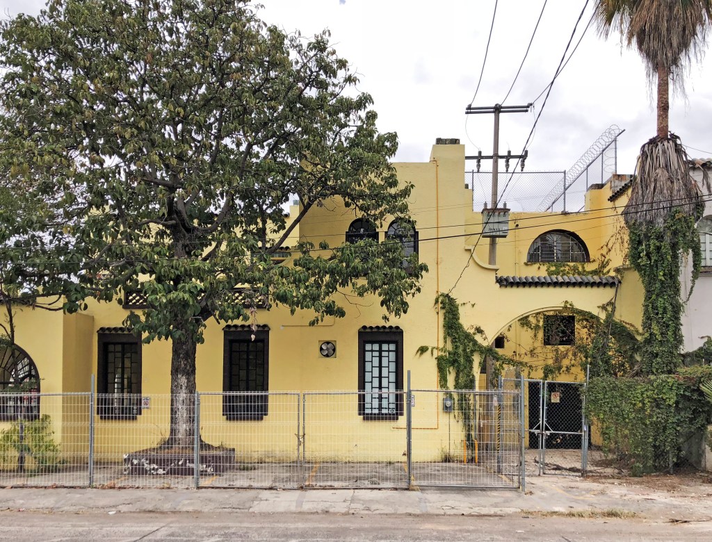 Av. Vallarta 1095 y Argentina 27 – Casas Robles Castillo – Revisiones ...